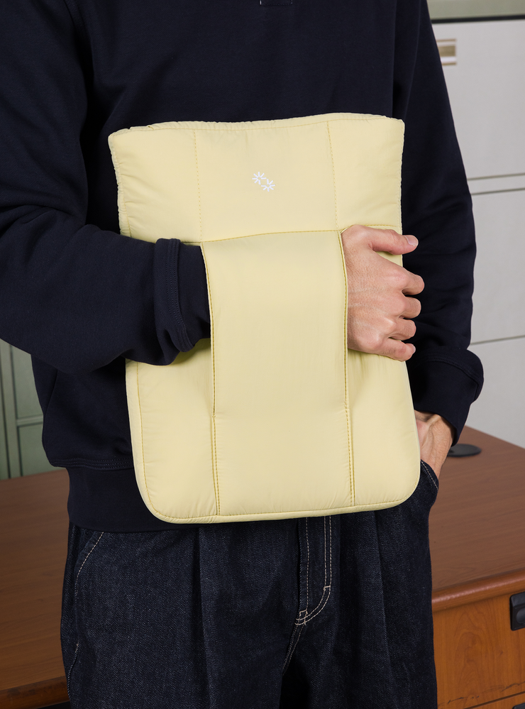 Laptop Pod 13.3" (Parchment) – The Paper Bunny Philippines