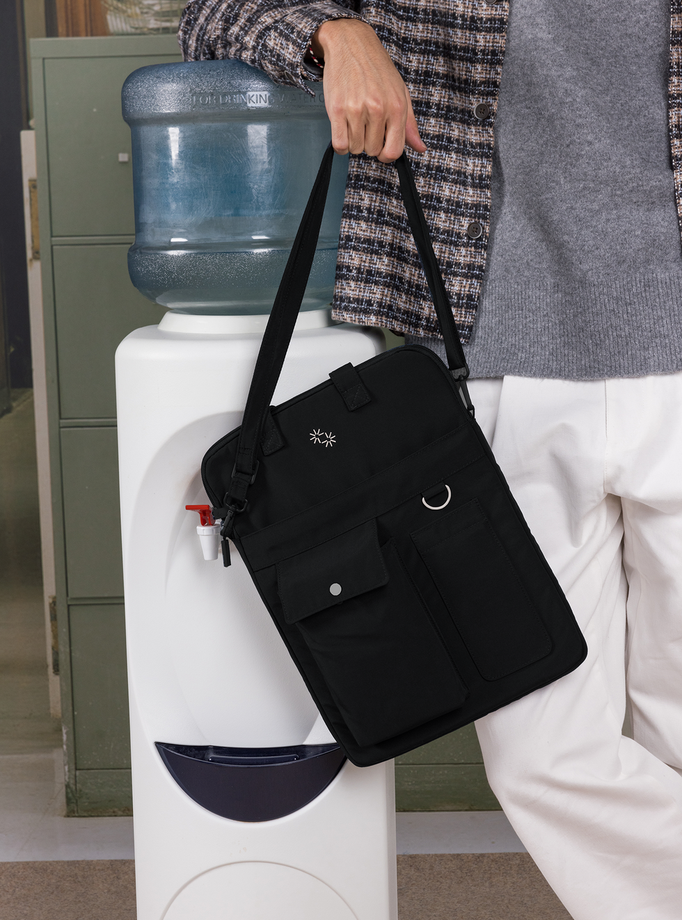 Utility Laptop Bag (13.3" Black) – The Paper Bunny Philippines